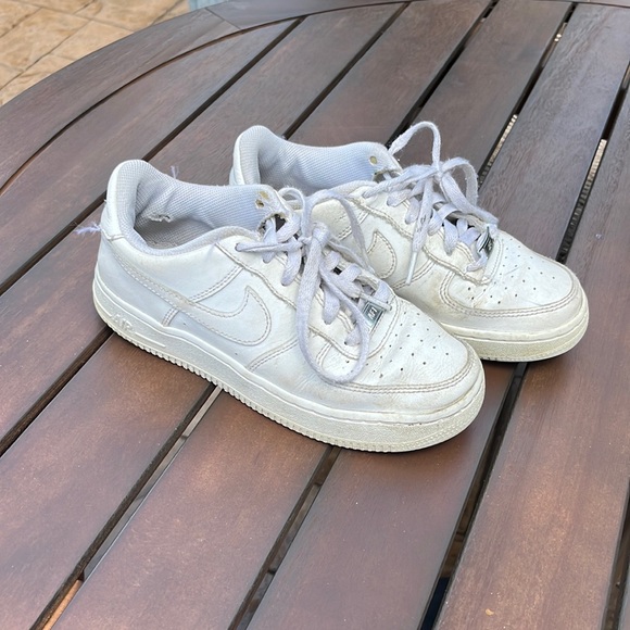 Nike | Shoes | Crusty Afs Size 35 In Kids Worn Many Times | Poshmark